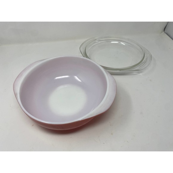Pyrex | Dining | Vintage Pink Pyrex Serving Bowl With Lid | Poshmark
